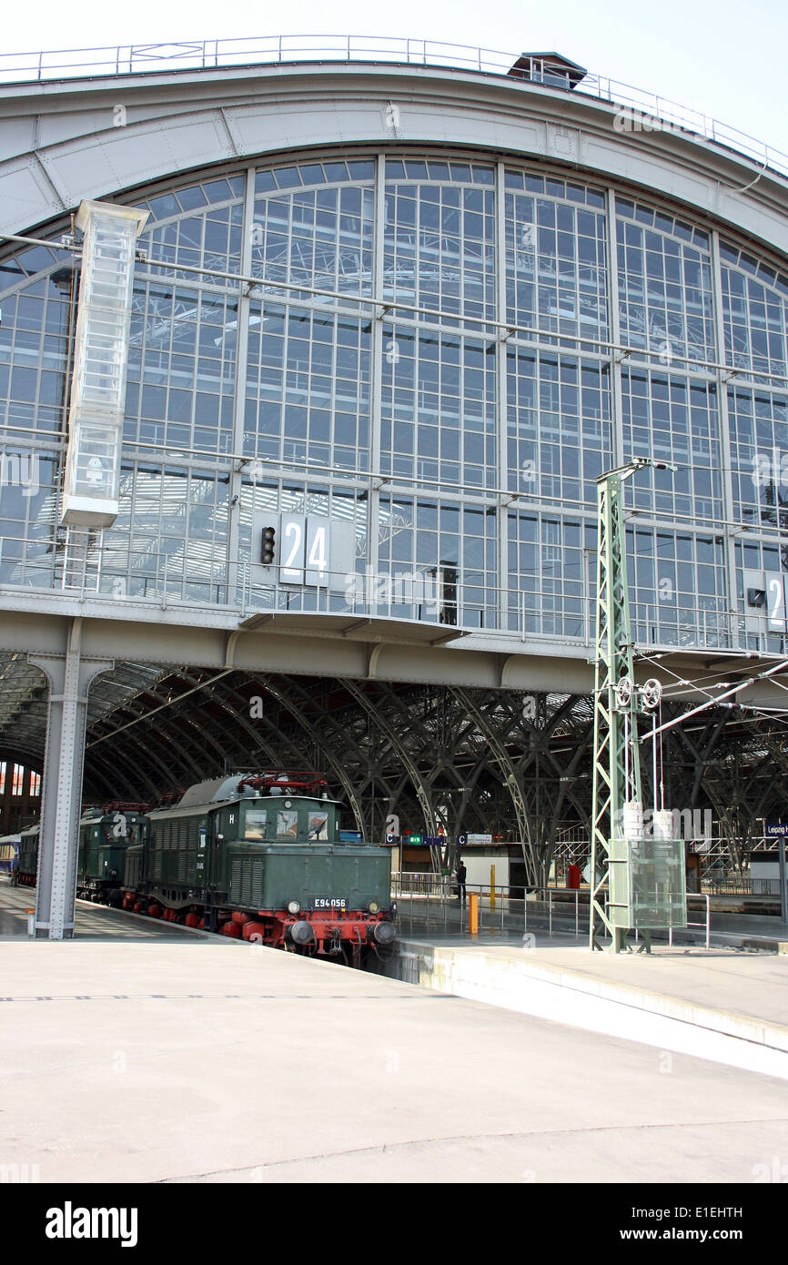 Leipzig Hauptbahnhof, Hbf, main railway station Stock Photo - Alamy