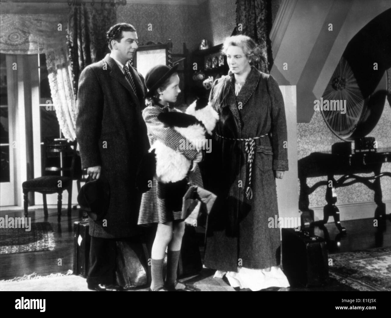 LONDON TOWN (1946) SID FIELD, PETULA CLARK; WESLEY RUGGLES (DIR) LTWN 001 MOVIESTORE COLLECTION ...