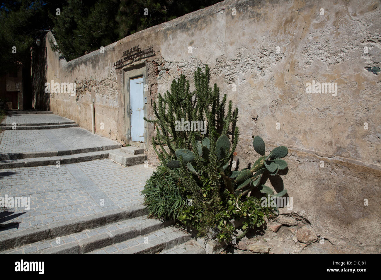 Steps to a citadel hi-res stock photography and images - Alamy