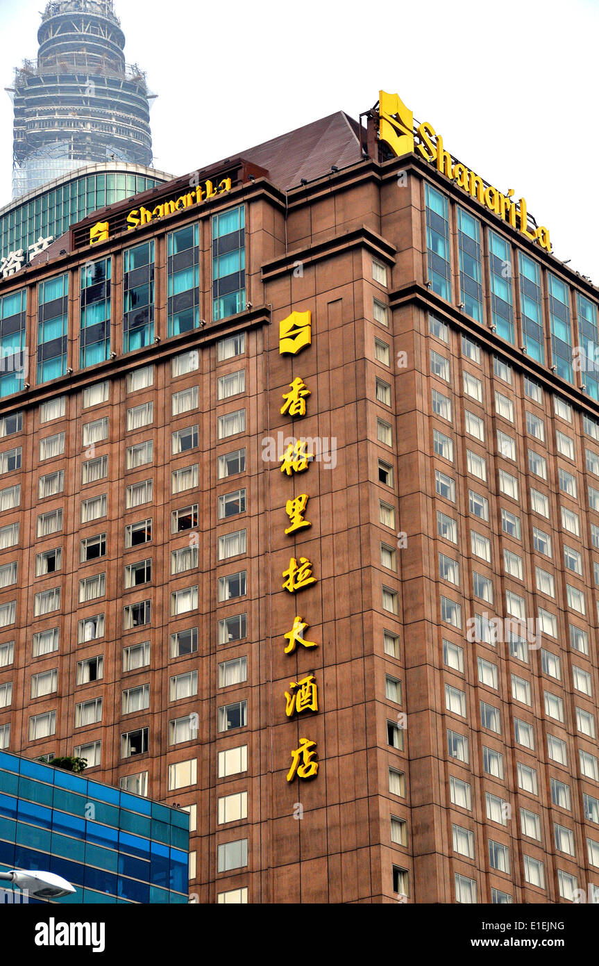 Shangri La hotel Pudong Shanghai China Stock Photo: 69778172 - Alamy