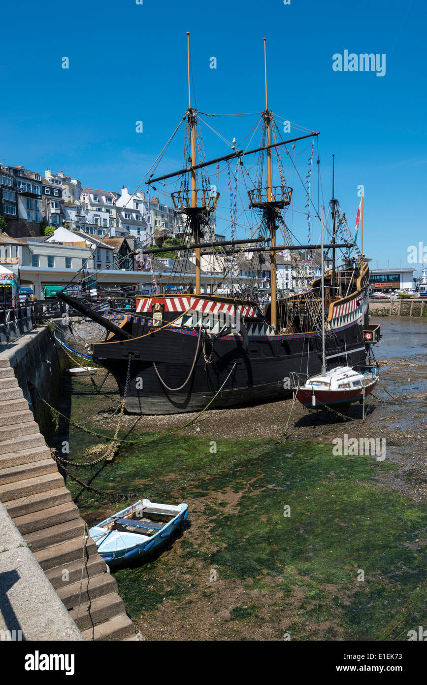 Sir Francis Drake Ship 176 Francis Drake Ship Stock Photos, High Res