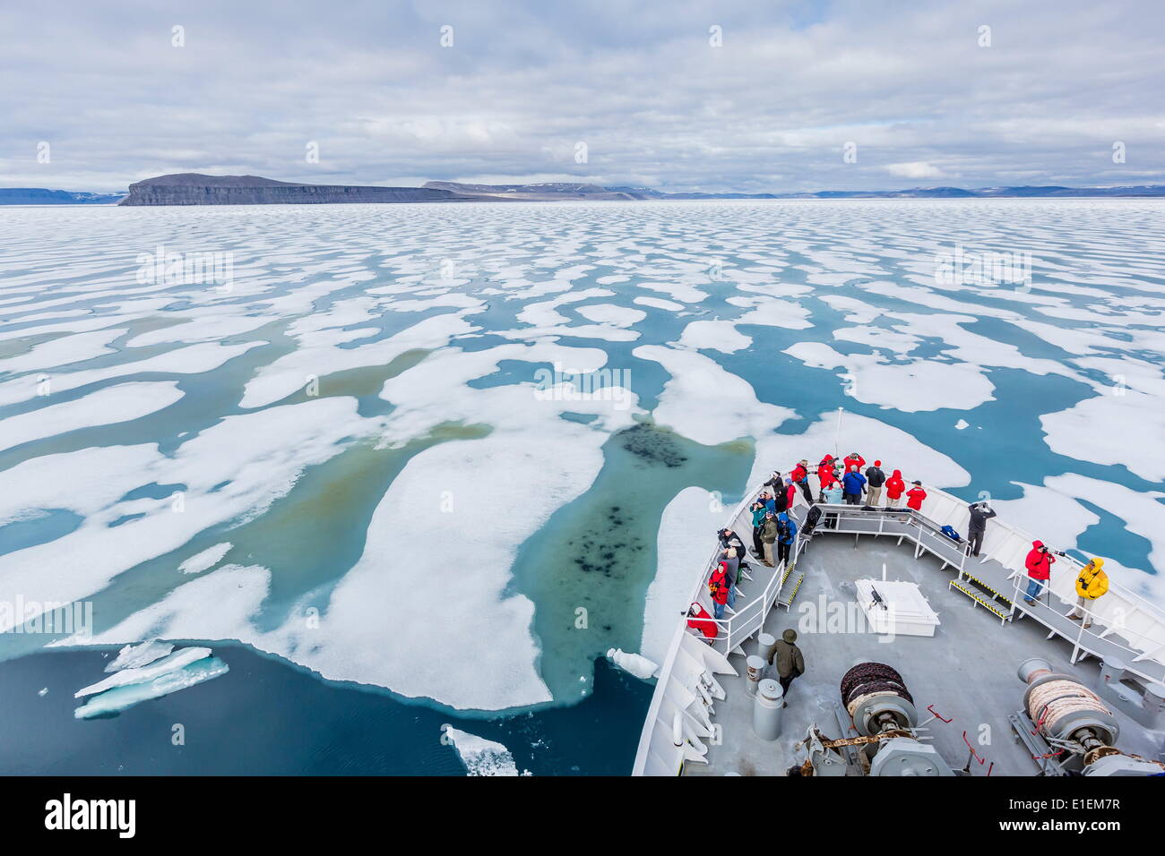 Lindblad explorer hi-res stock photography and images - Alamy