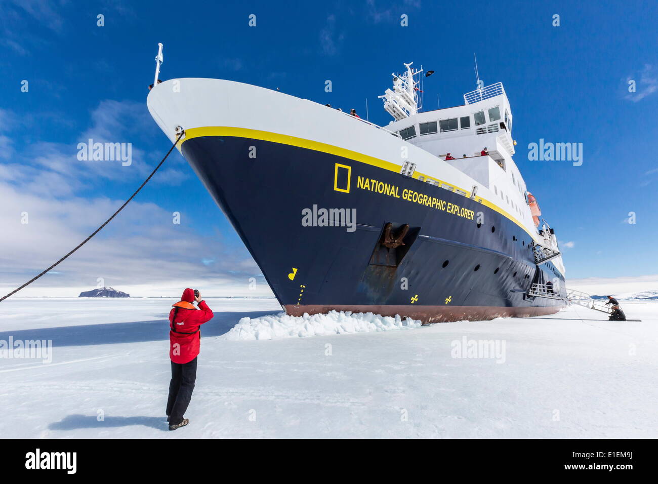 Lindblad explorer antarctica hi-res stock photography and images - Alamy