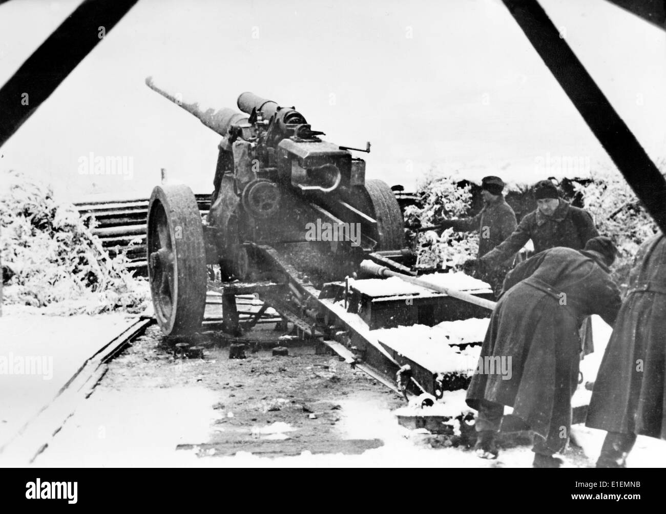 Deutsche artillerie von ww2 hi-res stock photography and images - Alamy