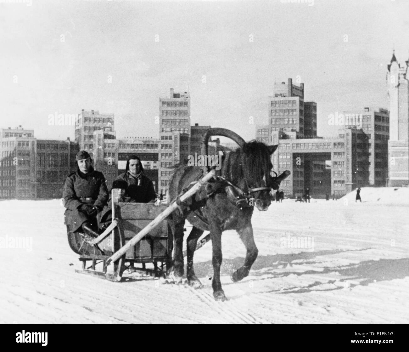 Propaganda text! from Nazi news reporting on the back of the picture ...