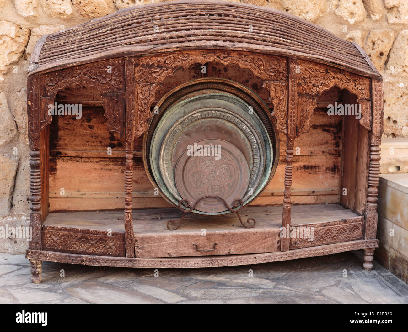 Arab old metal utensils Stock Photo - Alamy