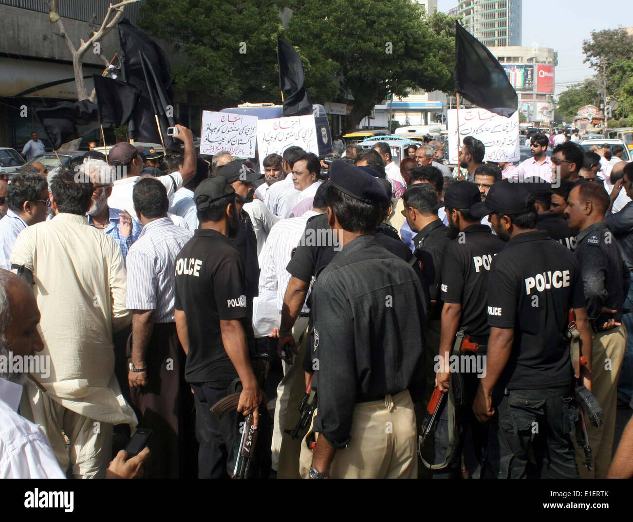 Traders are chanting slogans against kidnapping of traders and ...