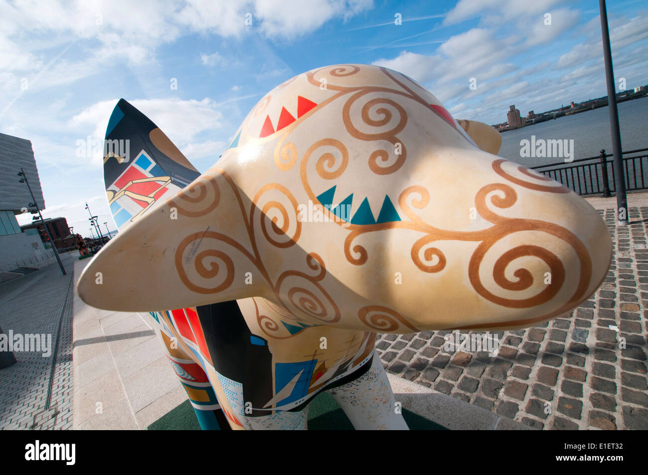 Cow parade 2013 hi-res stock photography and images - Alamy
