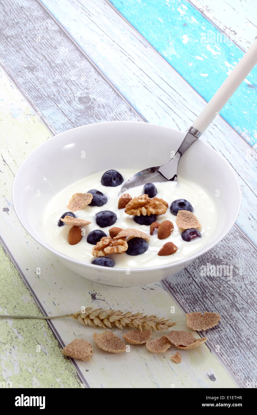 Berries and yoghurt bowl hi-res stock photography and images - Alamy