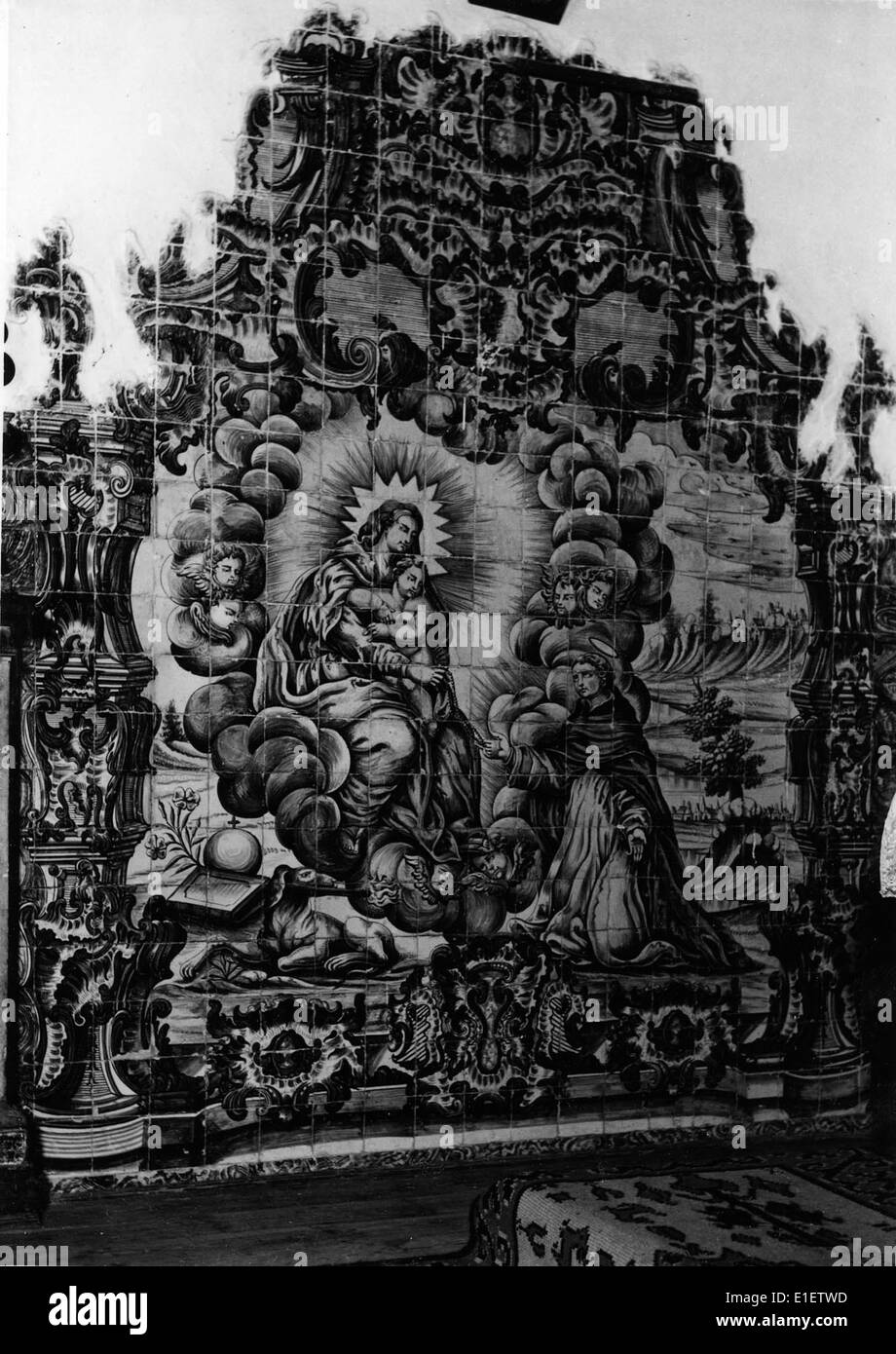 São martinho parish church Black and White Stock Photos & Images - Alamy