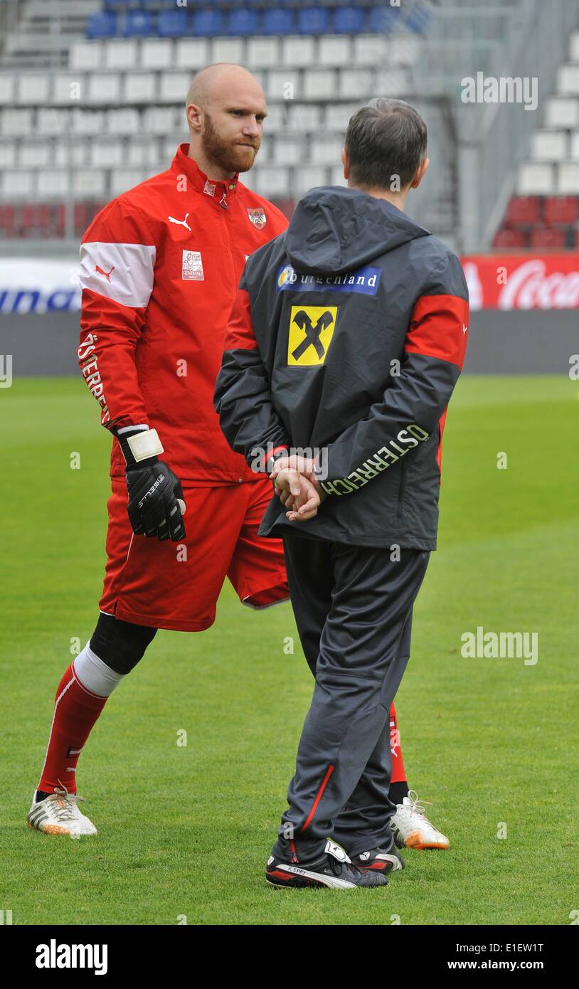 Austria's goalkeeper Robert Almer, left, pictured during the training ...
