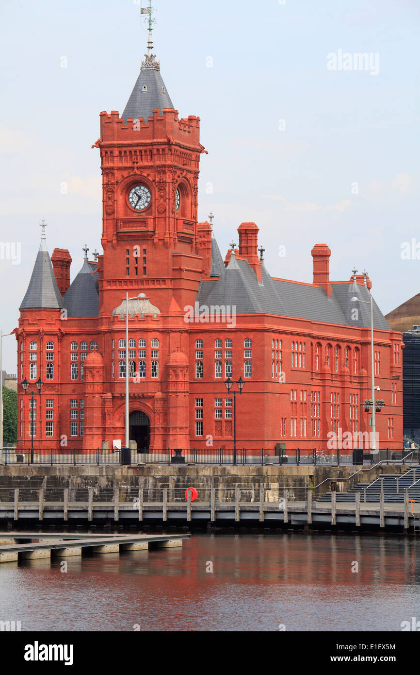 Pierhead building hi-res stock photography and images - Alamy