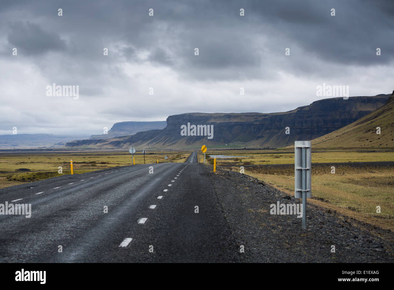Wide Open Straight Road Stock Photo - Alamy