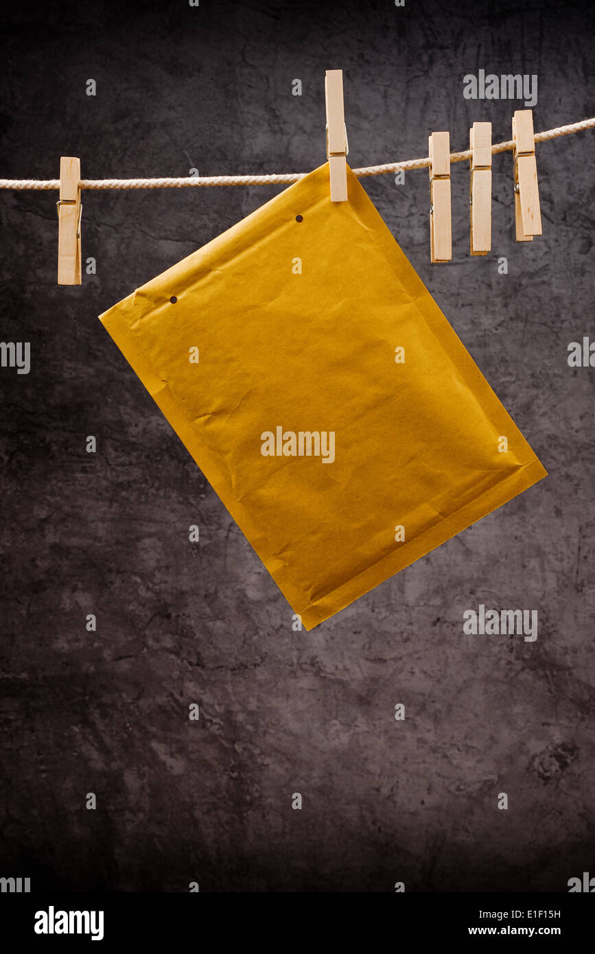 Envelope string hi-res stock photography and images - Alamy