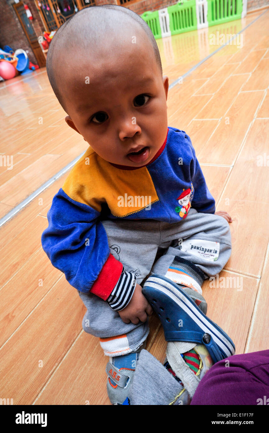 Orphanage china hi-res stock photography and images - Alamy