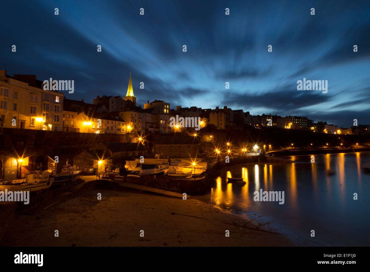 Tenby at night hi-res stock photography and images - Alamy