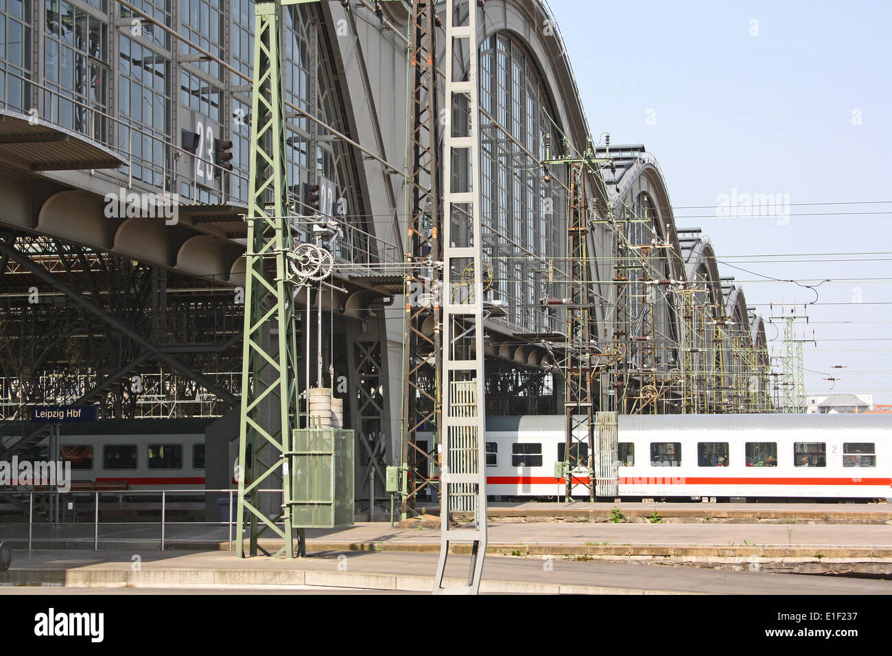 Leipzig Hauptbahnhof, Hbf, main railway station Stock Photo - Alamy