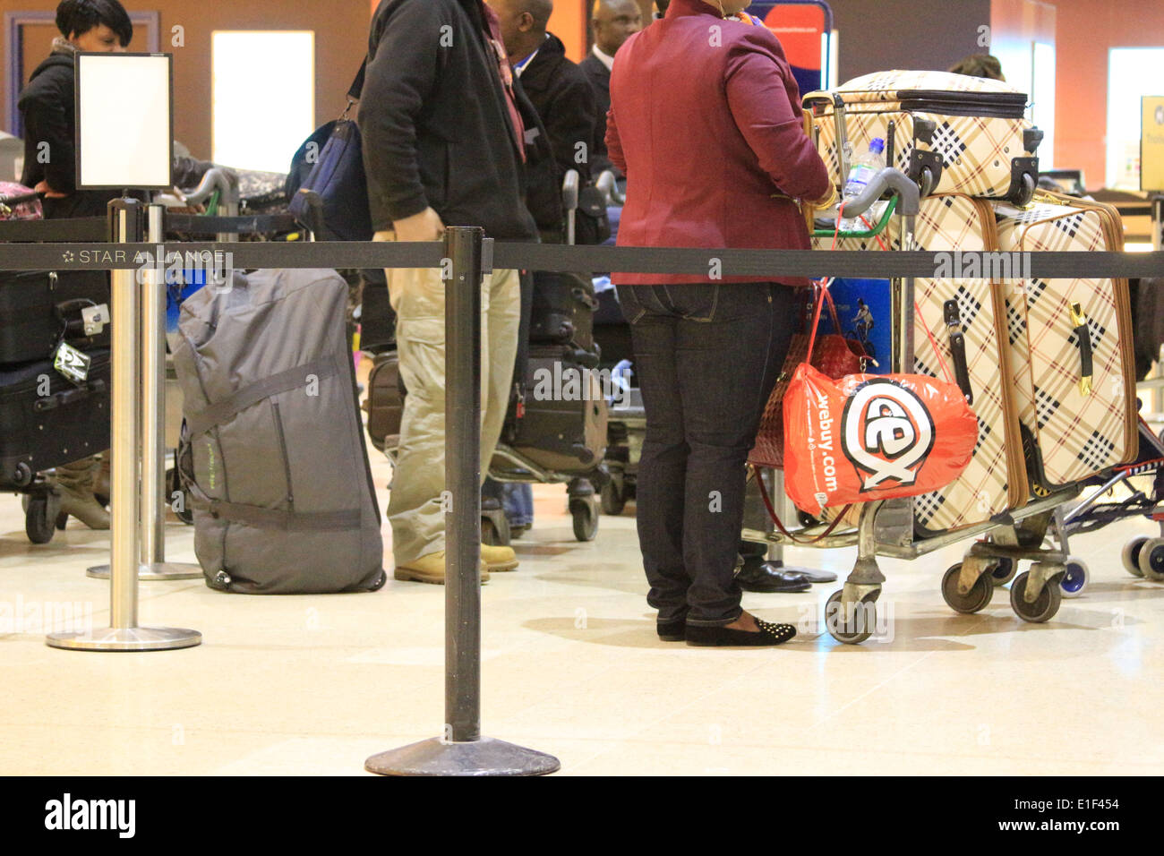 Passenger check in areas at London Heathrow Airport Stock Photo - Alamy