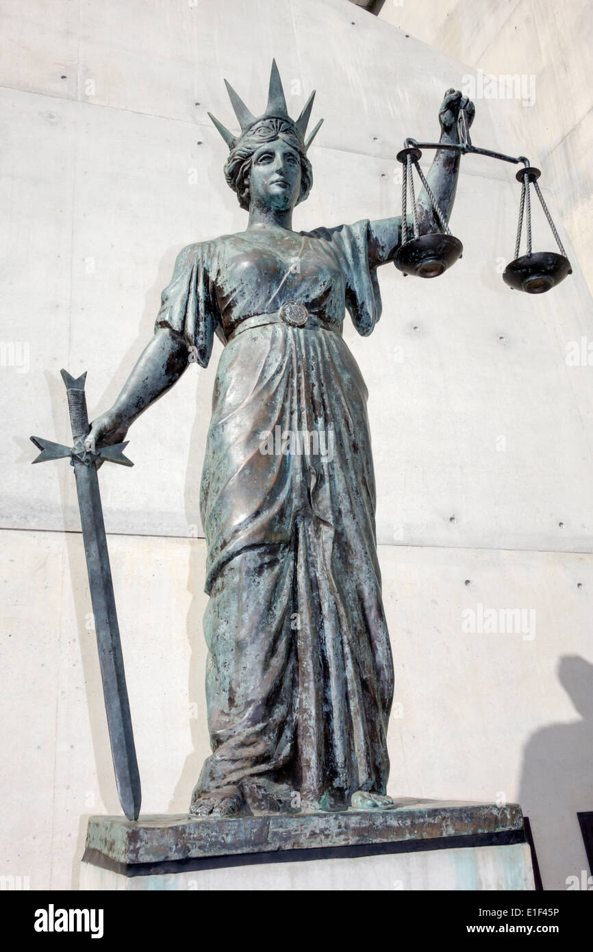 Greek Goddess Themis Stock Photos & Greek Goddess Themis Stock Images ...