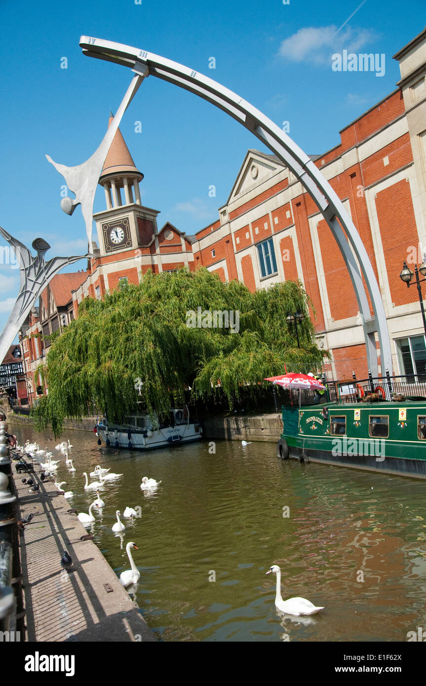 The River Witham and Empowerment Sculpture in Lincoln City Centre ...
