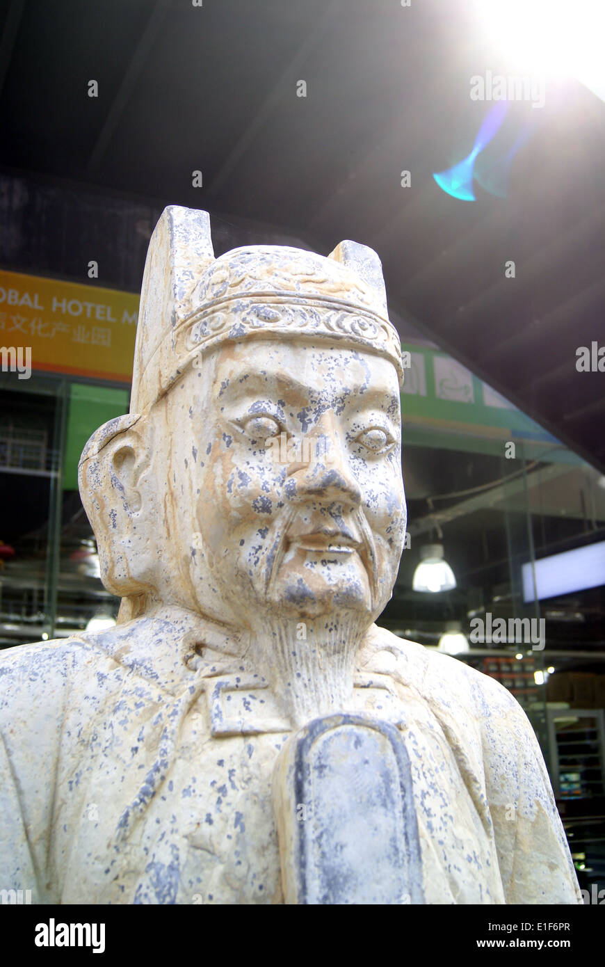 The Chinese ancient statue Stock Photo - Alamy