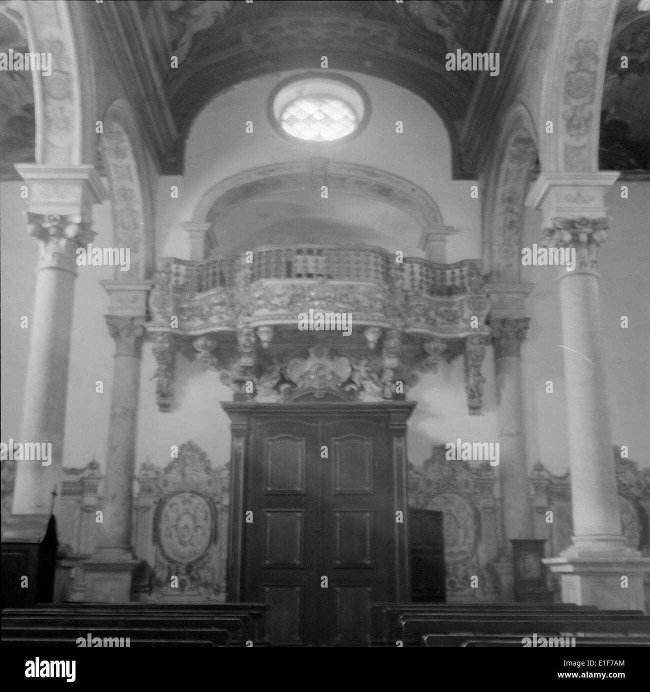 Igreja de nossa senhora da piedade Black and White Stock Photos ...