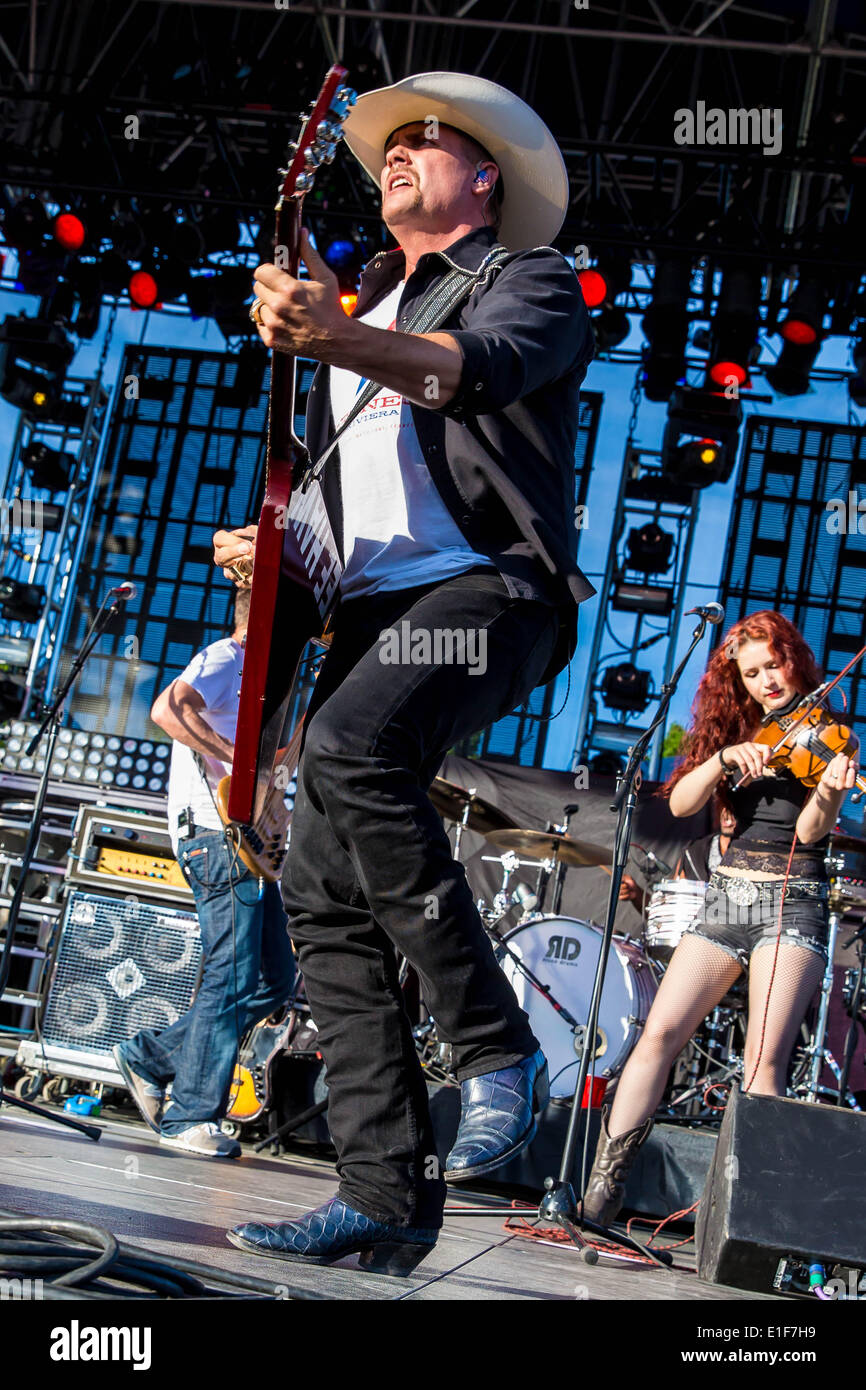 Detroit, Michigan, USA. 2nd June, 2014. BIG & RICH performs on day ...