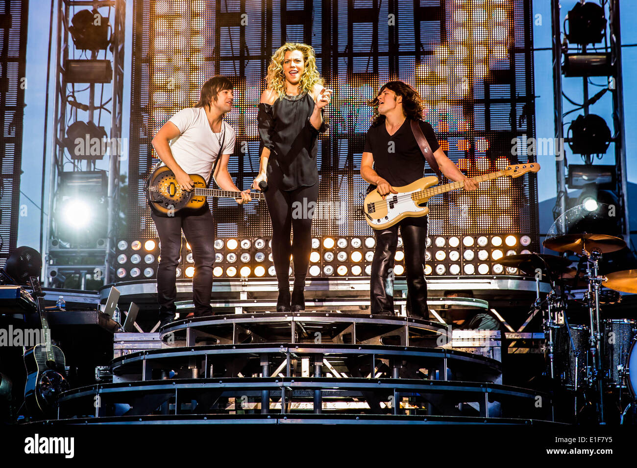 The band perry hi-res stock photography and images - Alamy