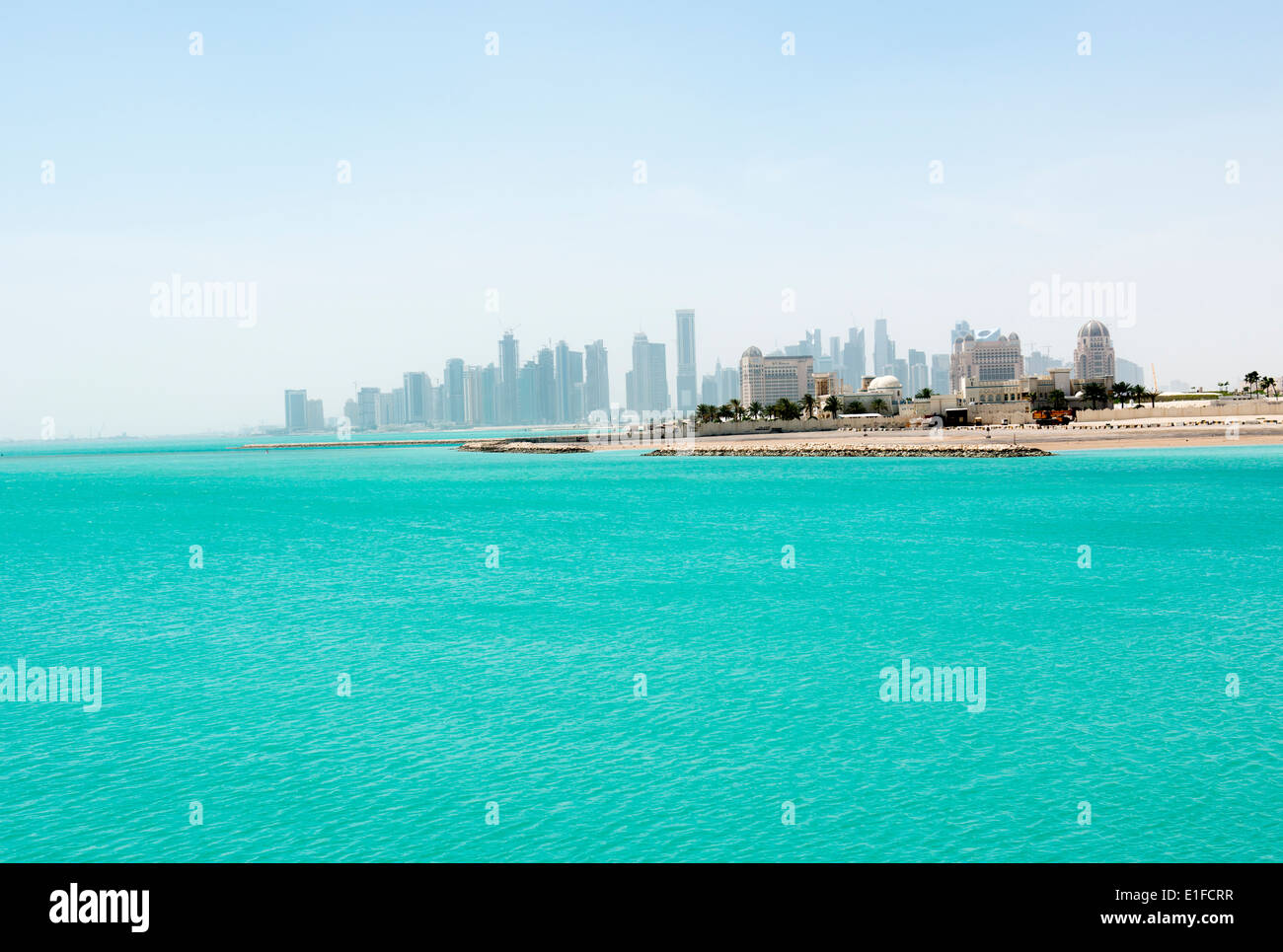 Doha qatar landscape hi-res stock photography and images - Alamy