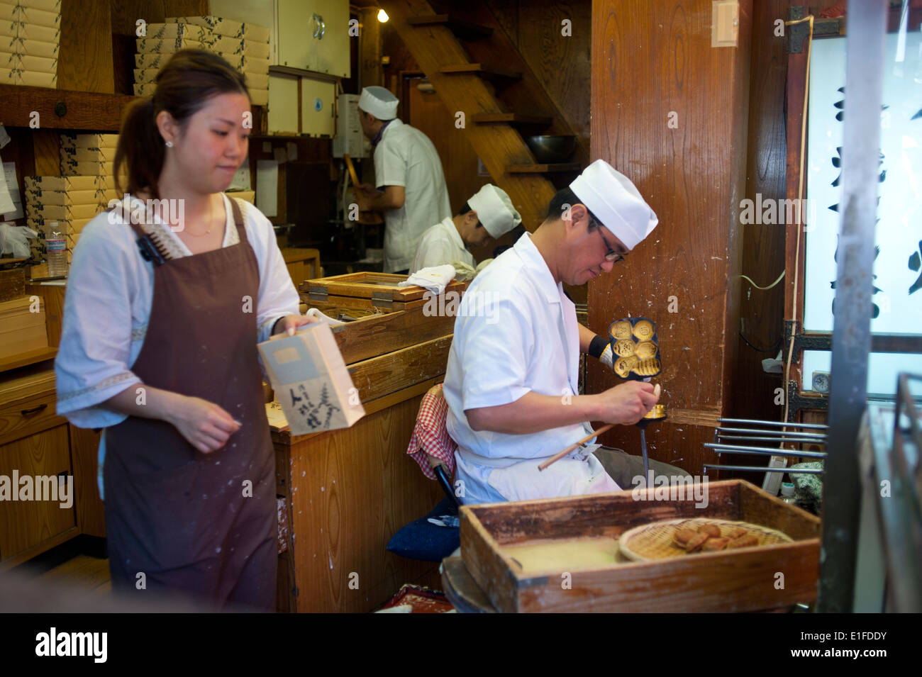 Sensoji temple cake hi-res stock photography and images - Alamy
