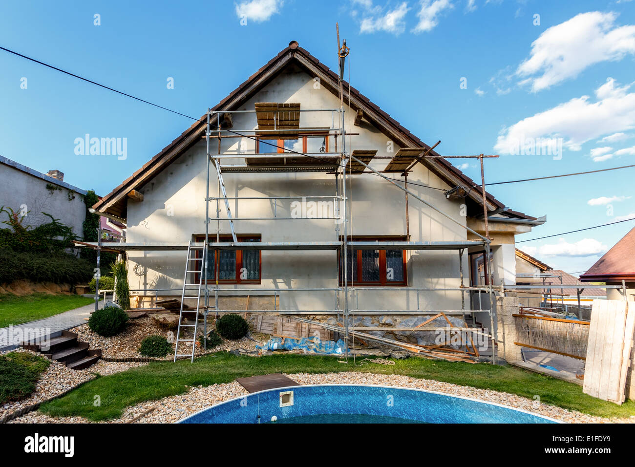 Construction or repair of the rural house, fixing facade, insulation ...