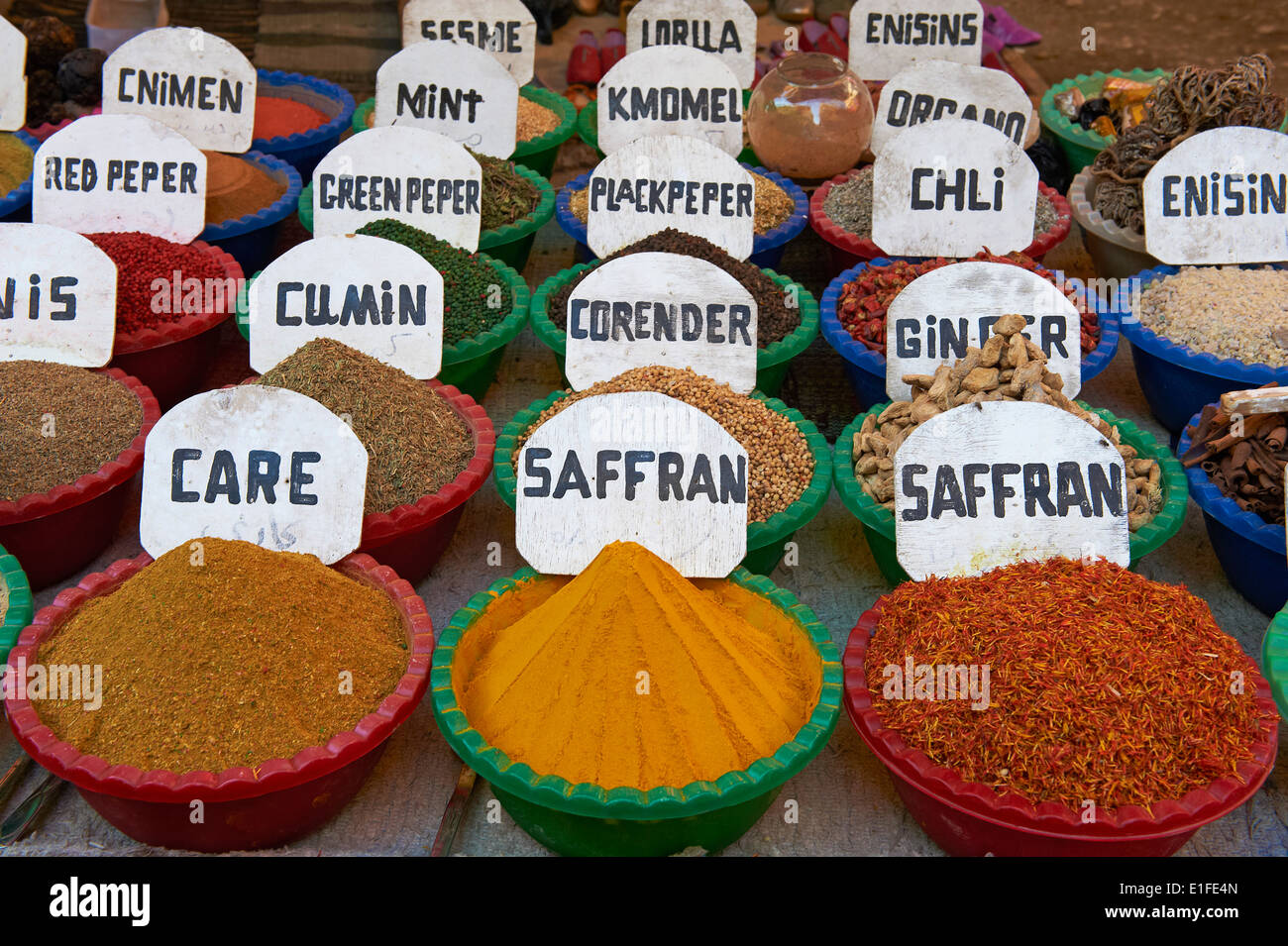 Souk luxor egypt hi-res stock photography and images - Alamy
