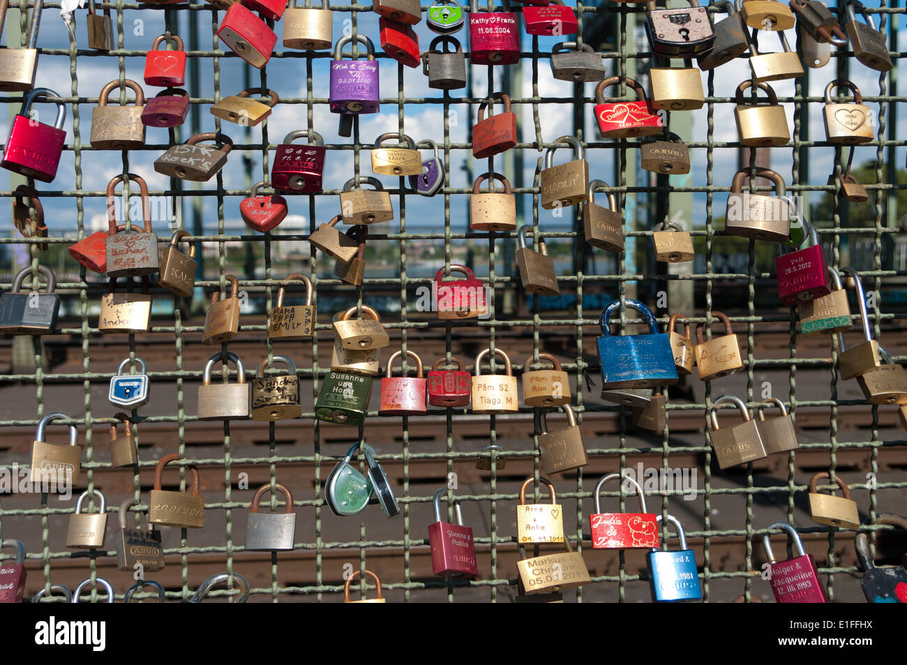 World of lockers hi-res stock photography and images - Alamy