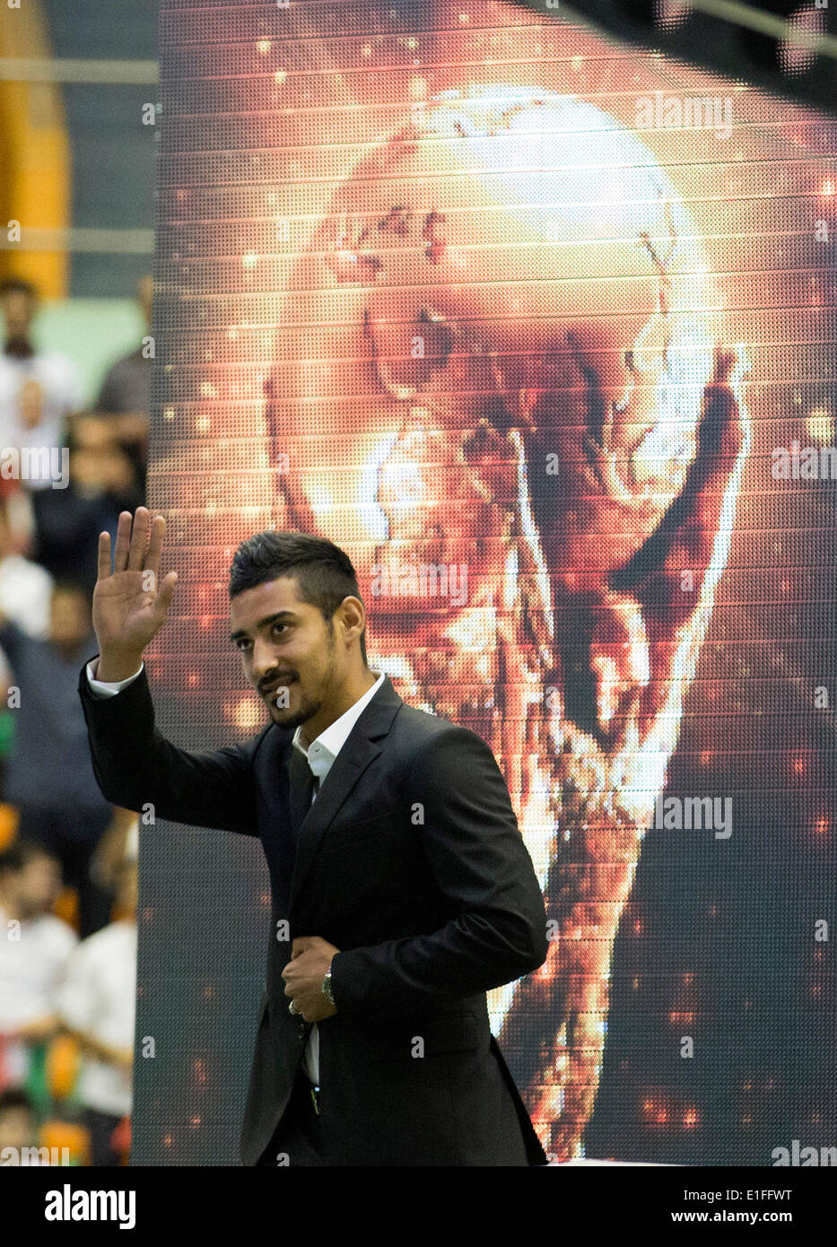 (140603) -- TEHRAN, June 3, 2014 (Xinhua) -- Iranian national football ...