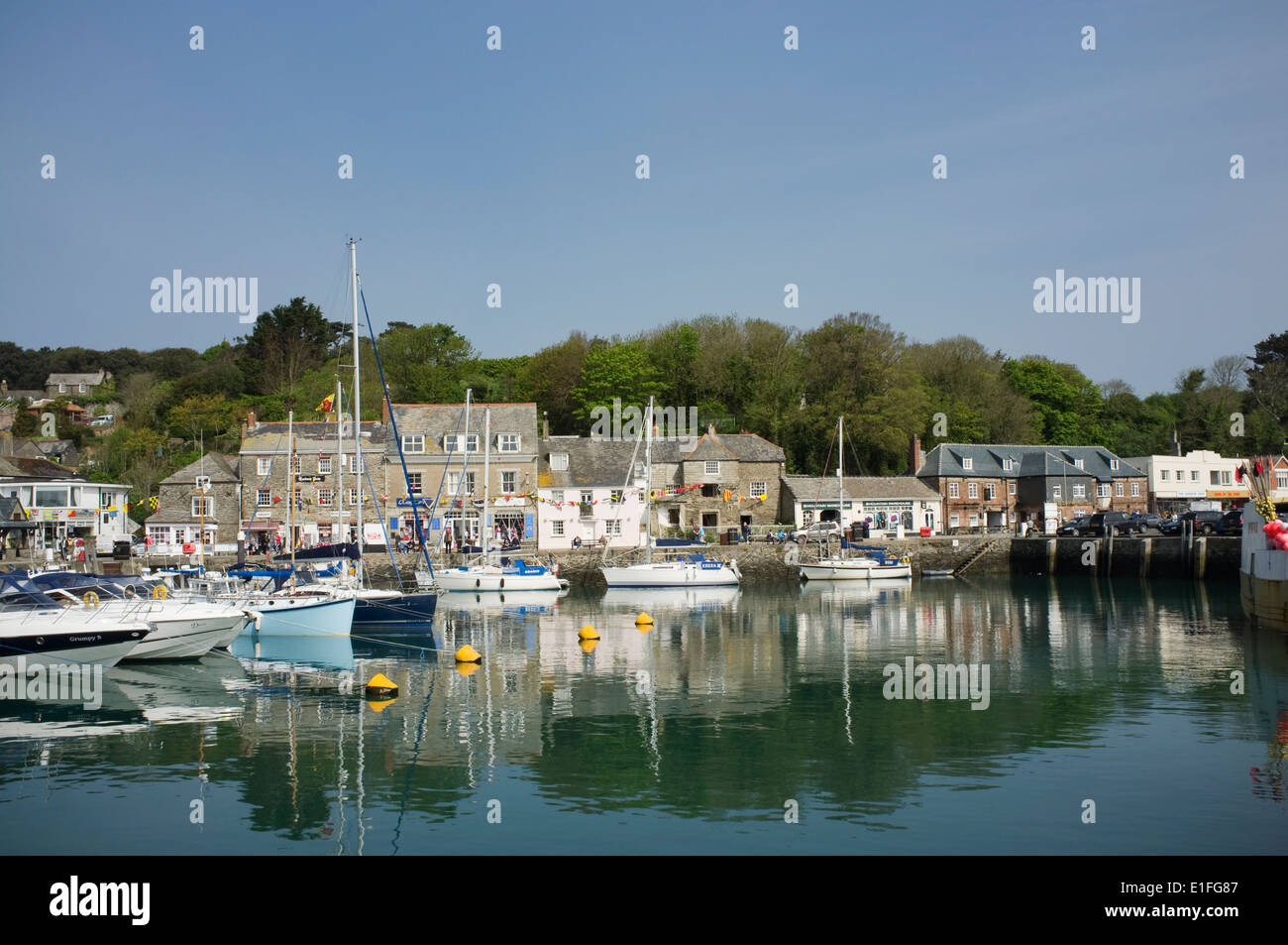 Padstow harbour obby oss may day cornwall hi-res stock photography and ...