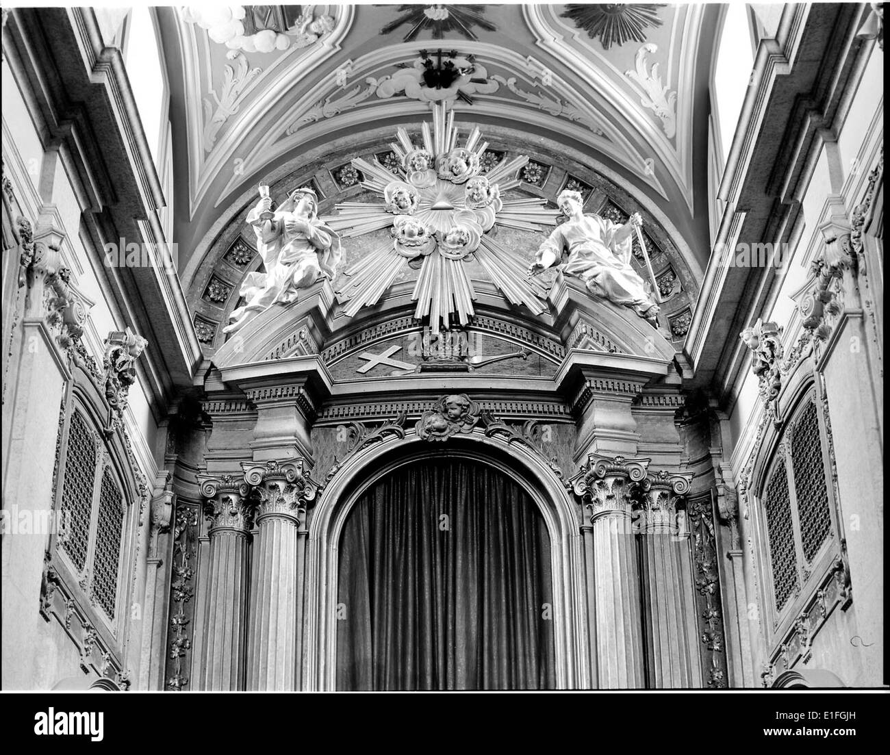 Isabel de portugal Black and White Stock Photos & Images - Alamy