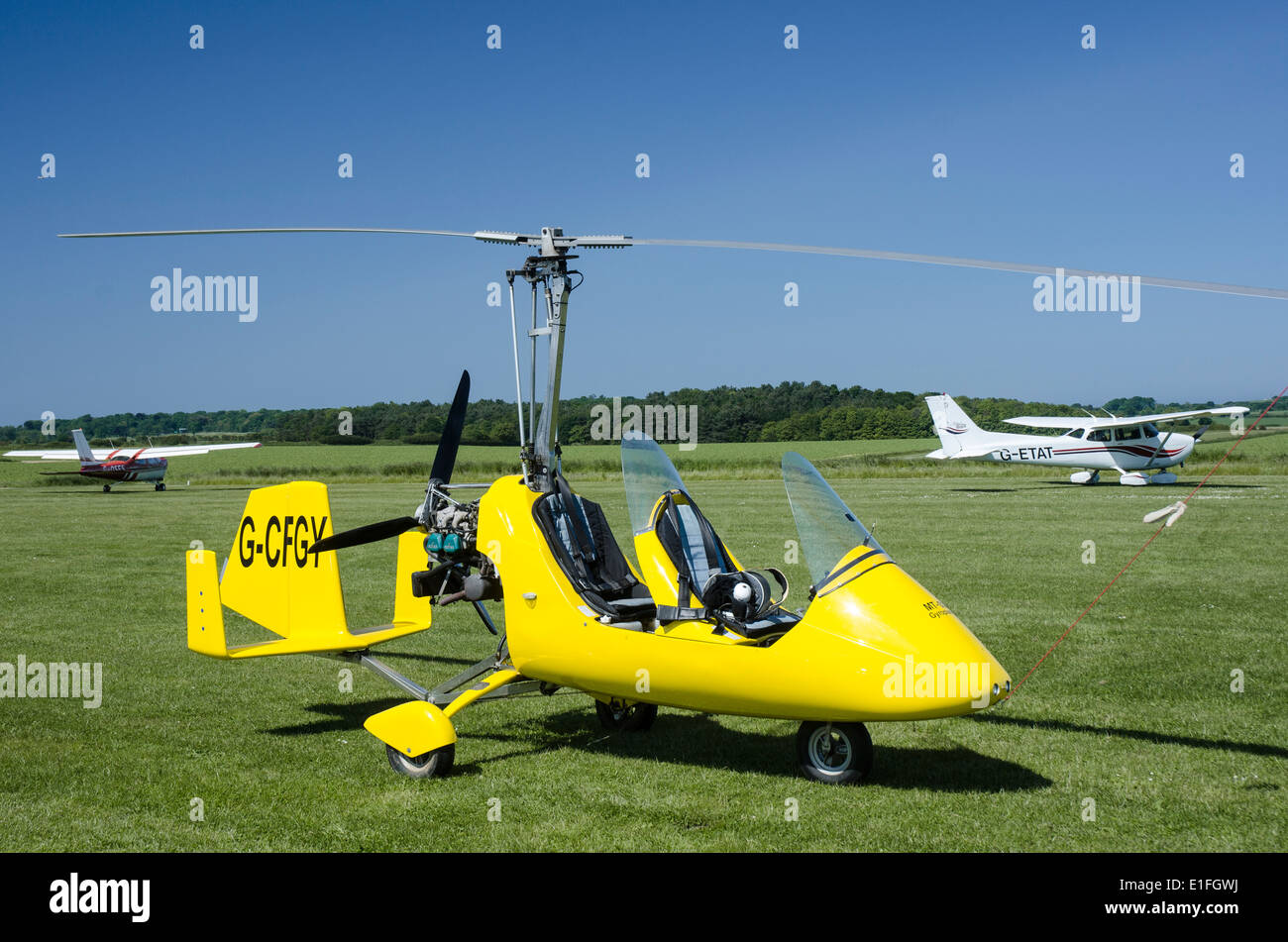 Autogiro hi-res stock photography and images - Alamy
