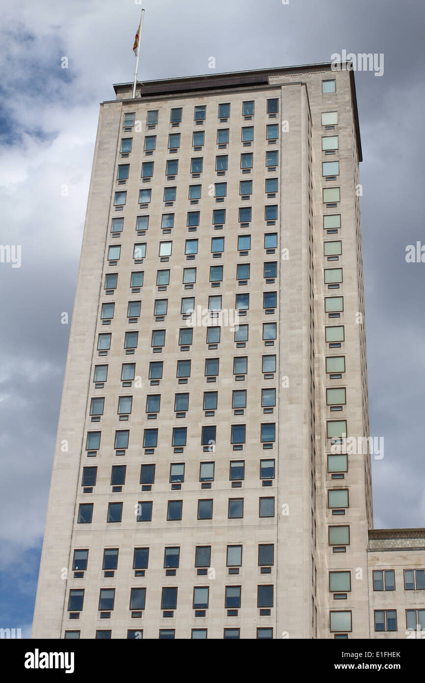 Building near the Shell Centre at Waterloo, Shell Centre site ...