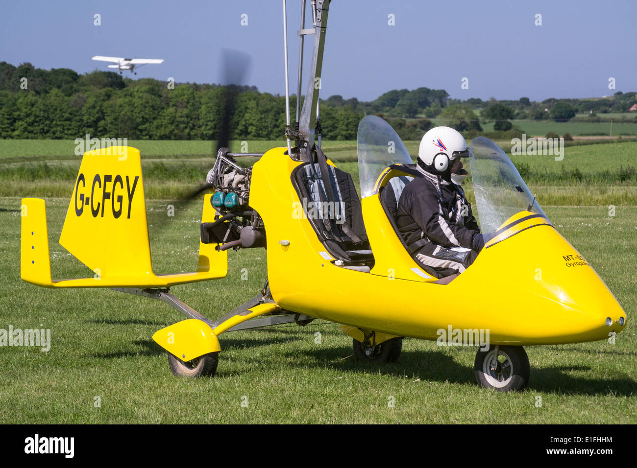 Rotosport autogiro MT-03 G-CFGY at Northrepps Airfield Stock Photo - Alamy