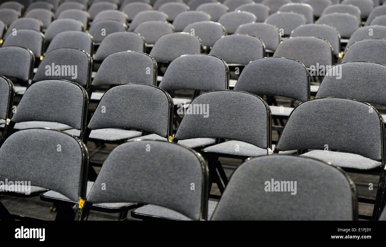 Archa theatre hi-res stock photography and images - Alamy