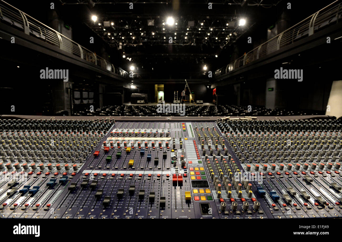 Archa theatre prague hi-res stock photography and images - Alamy