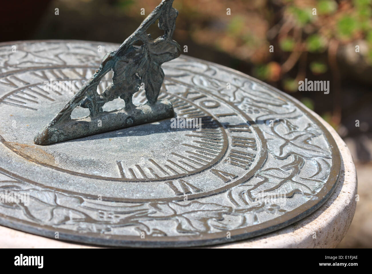 Sun Dial Shadow Stock Photos & Sun Dial Shadow Stock Images - Alamy