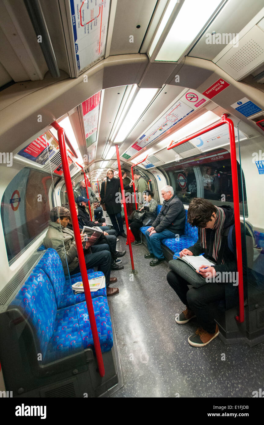 Underground reading hi-res stock photography and images - Alamy