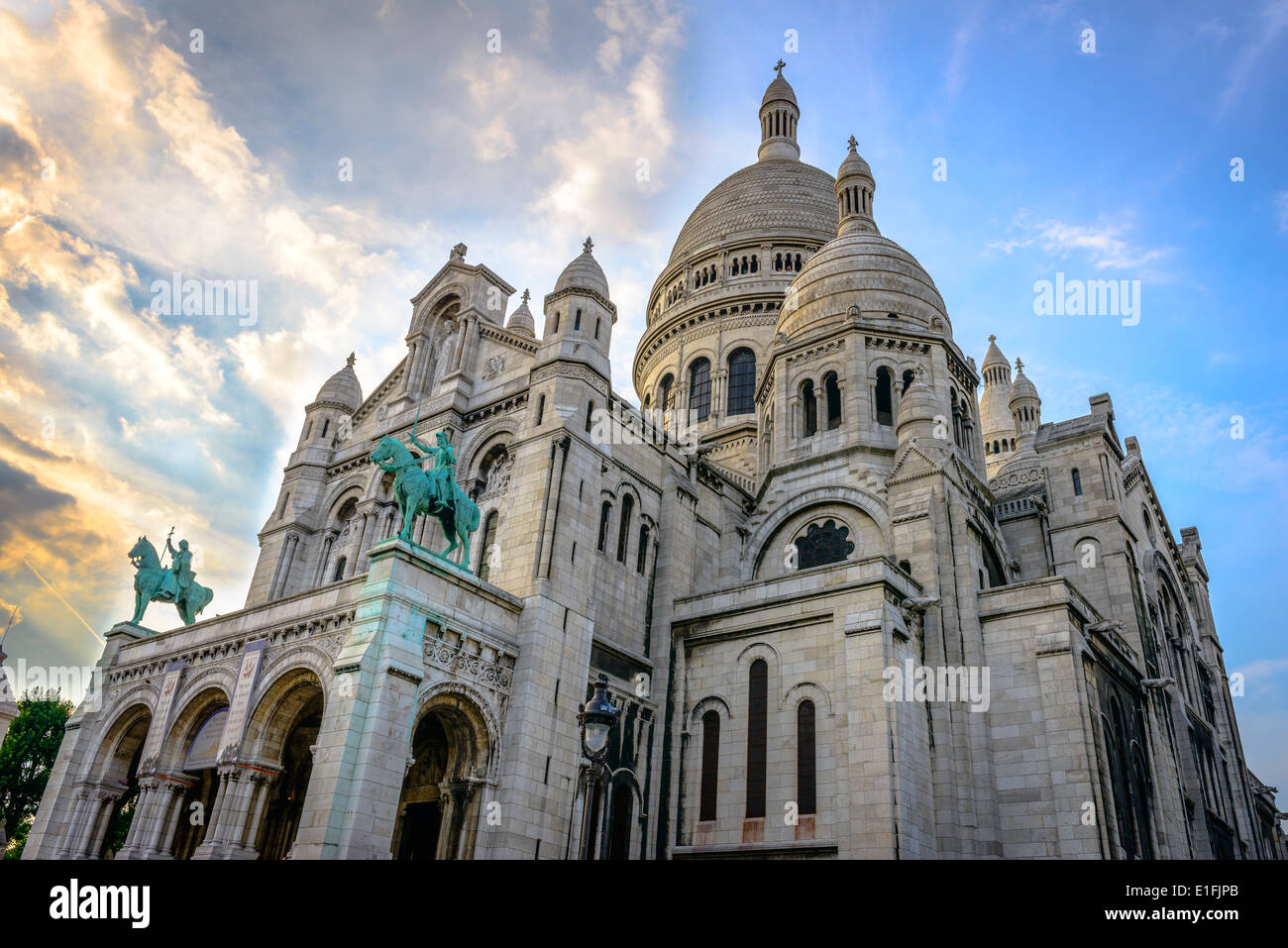 Sacré-Cœur Basilica in Paris, France Stock Photo - Alamy