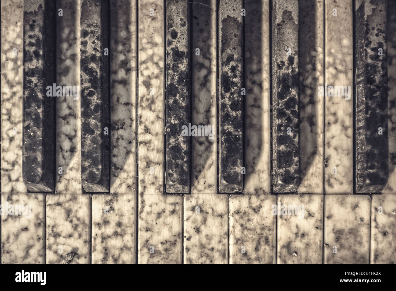 Rusty Piano High Resolution Stock Photography and Images - Alamy