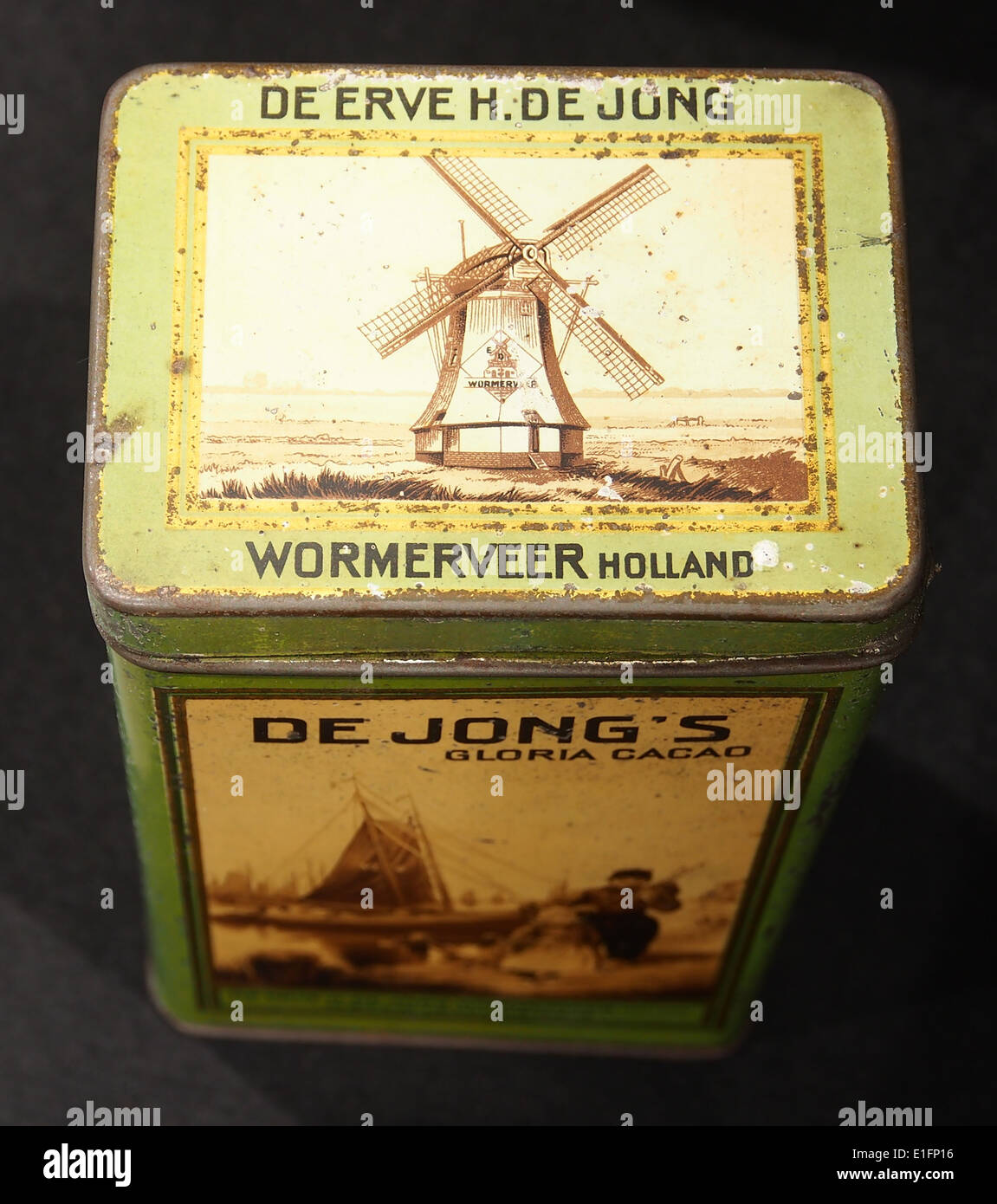 The De Jongs Gloria Cacao tin is a vintage packaging container used for ...