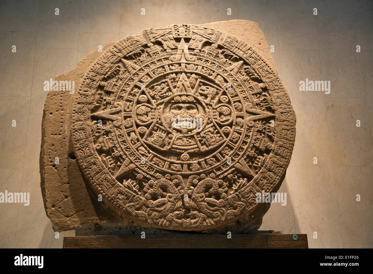 Aztec calendar hi-res stock photography and images - Alamy
