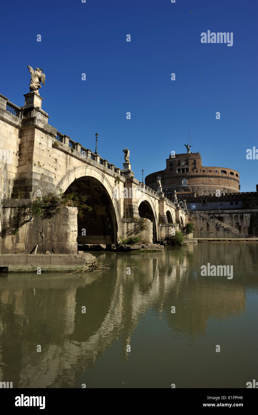 Italy, Rome, Ponte Sant'Angelo bridge and Castel Sant'Angelo Stock ...