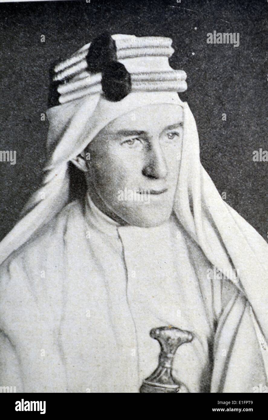Photograph of Thomas Edward Lawrence (1888 - 1935) A British Army ...