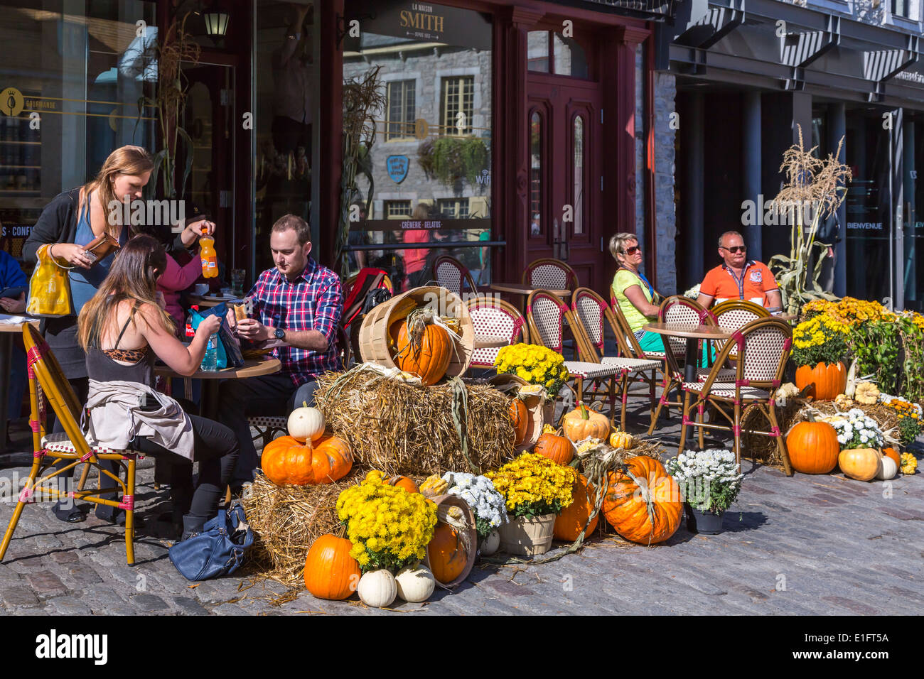 Lower town quebec hi-res stock photography and images - Alamy